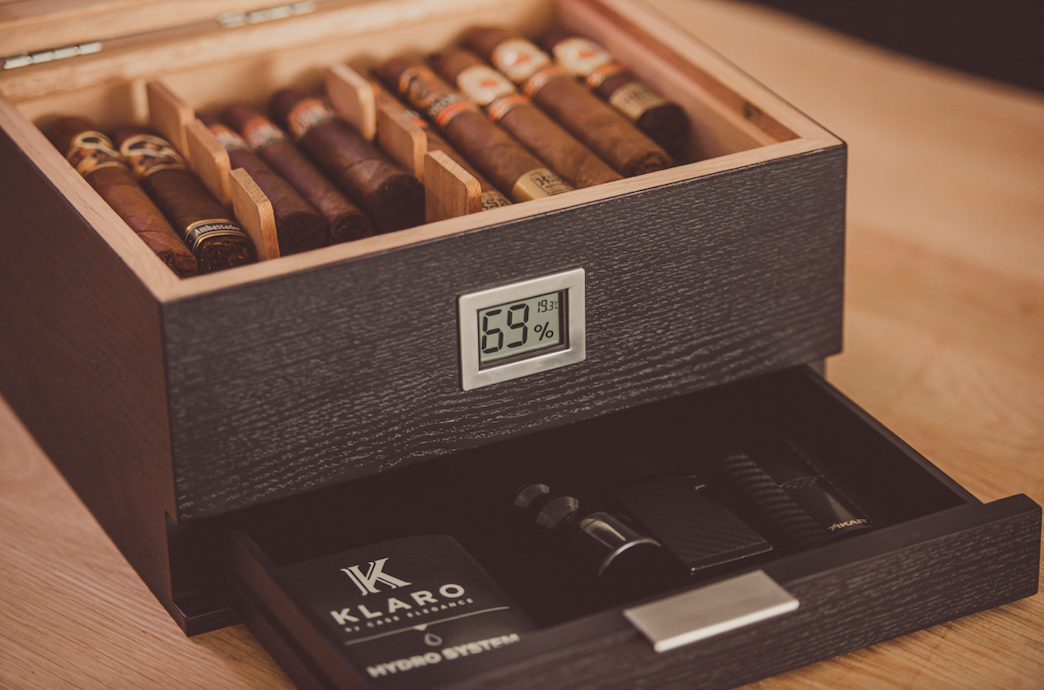 Active vs. Passive Humidor Humidification – Case Elegance