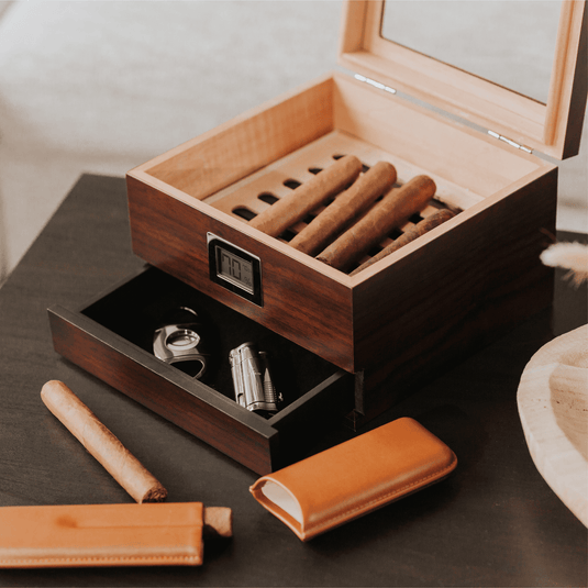 Why Spanish Cedar Thickness Matters in Your Humidor – Case Elegance