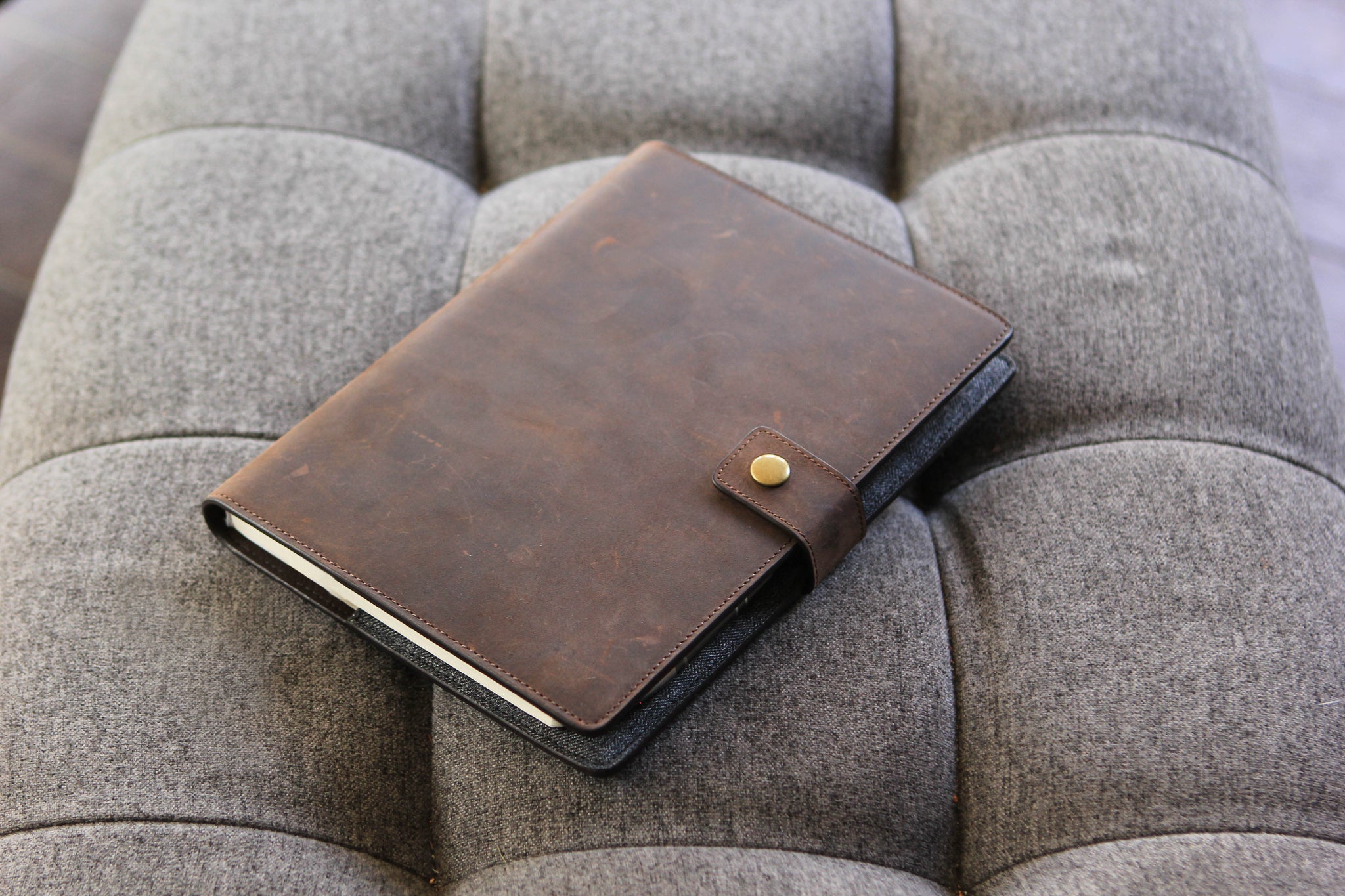 Bucksaw Refillable Leather Journal – Case Elegance